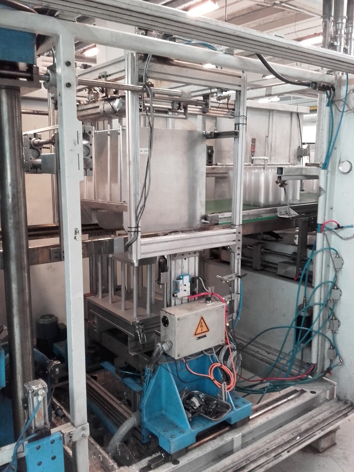 1990 KMD 52 Roll machines | PAHLKE Kunststoffmaschinen GmbH ...